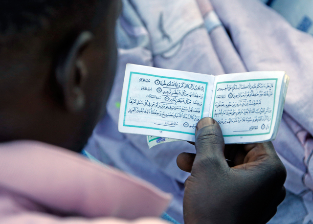 A Catania la moschea aiuta gli italiani poveri - Giacomo Zandonini ...