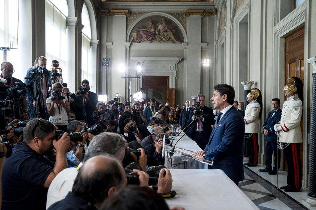 Il secondo governo Conte visto dalla stampa internazionale - Internazionale