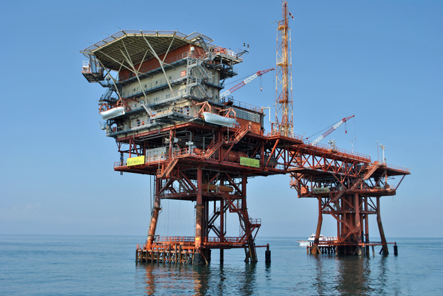 Con la guerra tornano le trivelle - Stefano Liberti - L’Essenziale