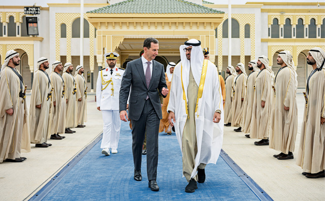 Perché i paesi arabi si riavvicinano ad Assad - Yassin al Haj Saleh - Internazionale