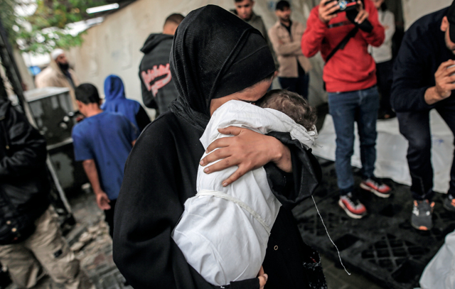 Il mondo deve ascoltare le sofferenze di Gaza - Mohammed R. Mhawish - Internazionale