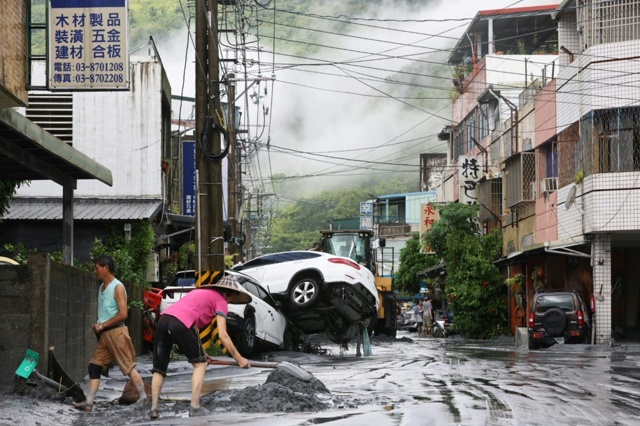 Il super tifone Ragasa causa 14 morti a Taiwan, allerta nel sudest ...