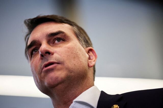 Brazil presidential hopeful Bolsonaro adds Rubio, Vance talks to ...